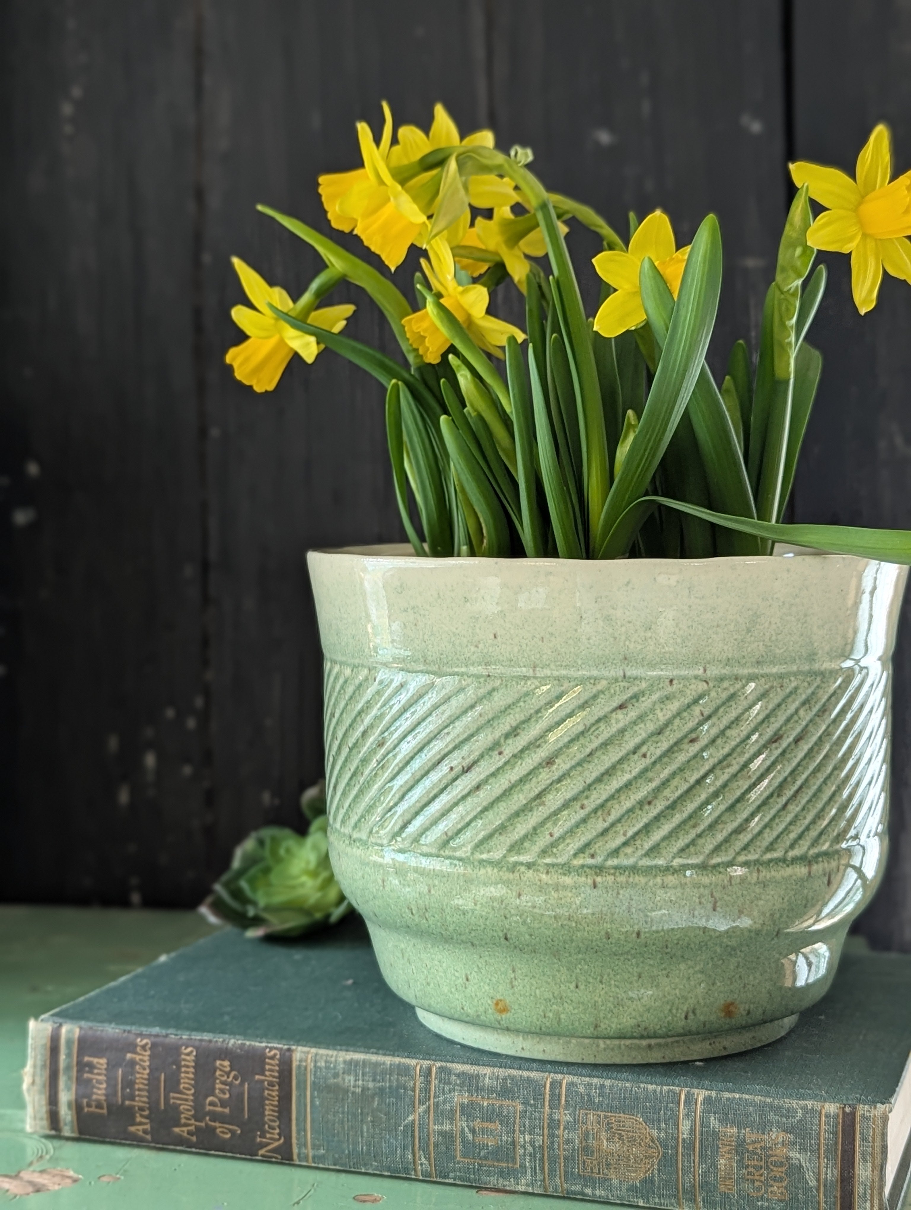 Haeger USA pot – Life Has Repurpose Vintage Shop